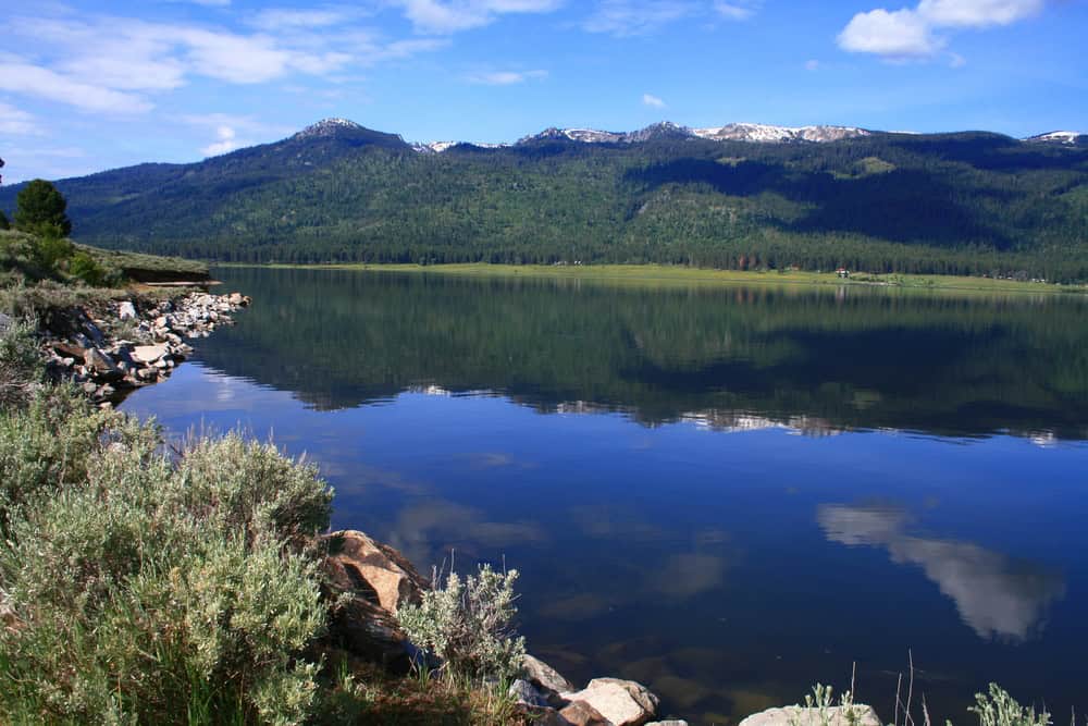 The Best Bass Fishing Lakes In Idaho - Slamming Bass